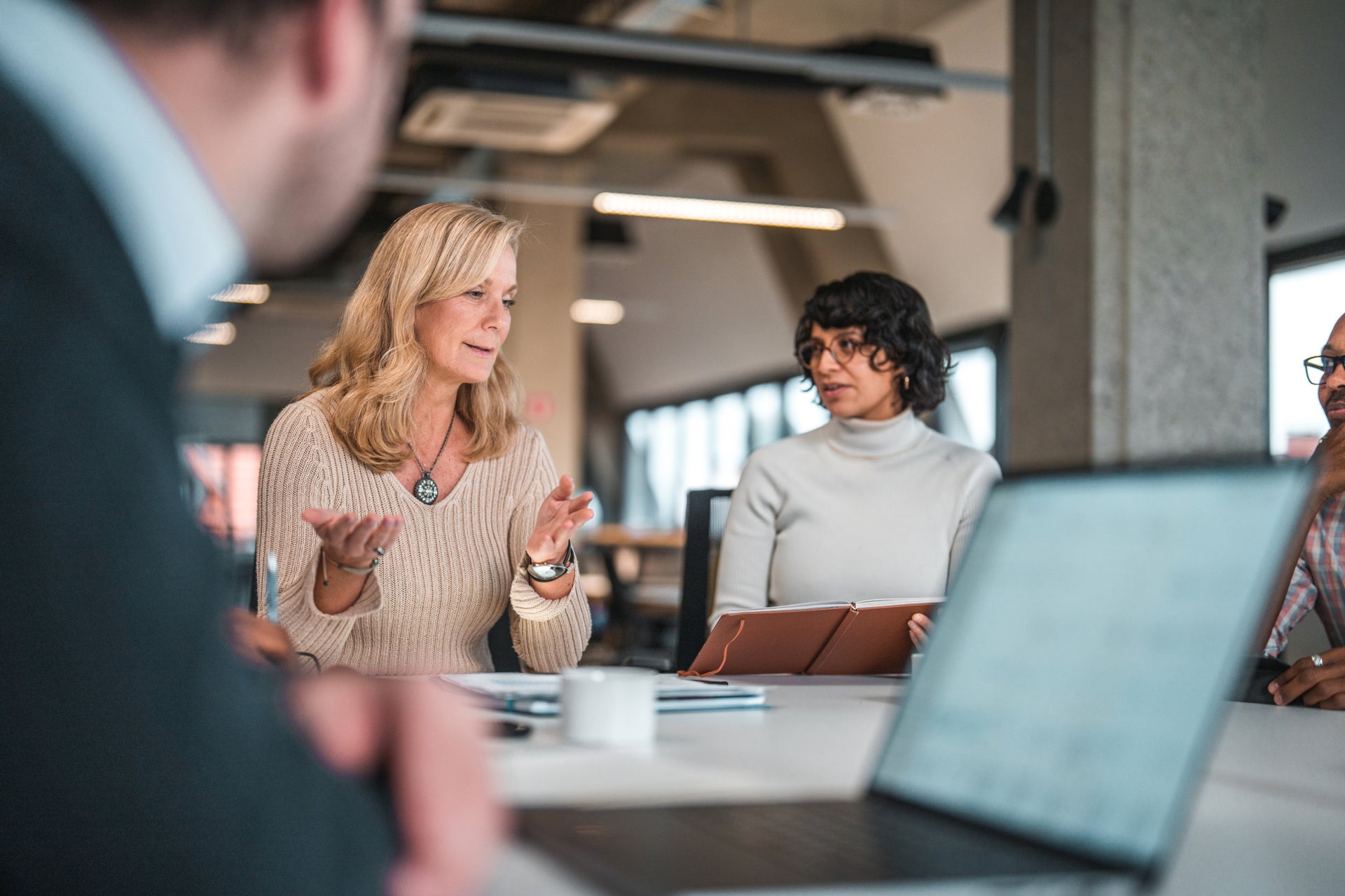 TRR: Omställning och arbetsliv - stöd för dig som arbetsgivare | TRR